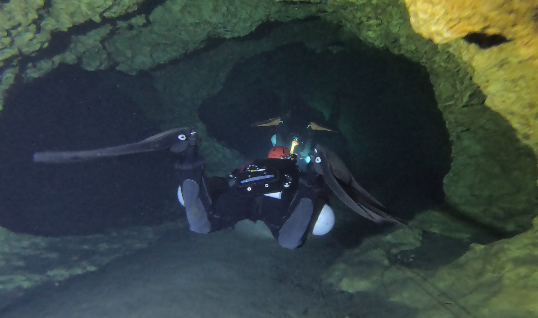 Fun Diving in Cave Country | Deep Adventures